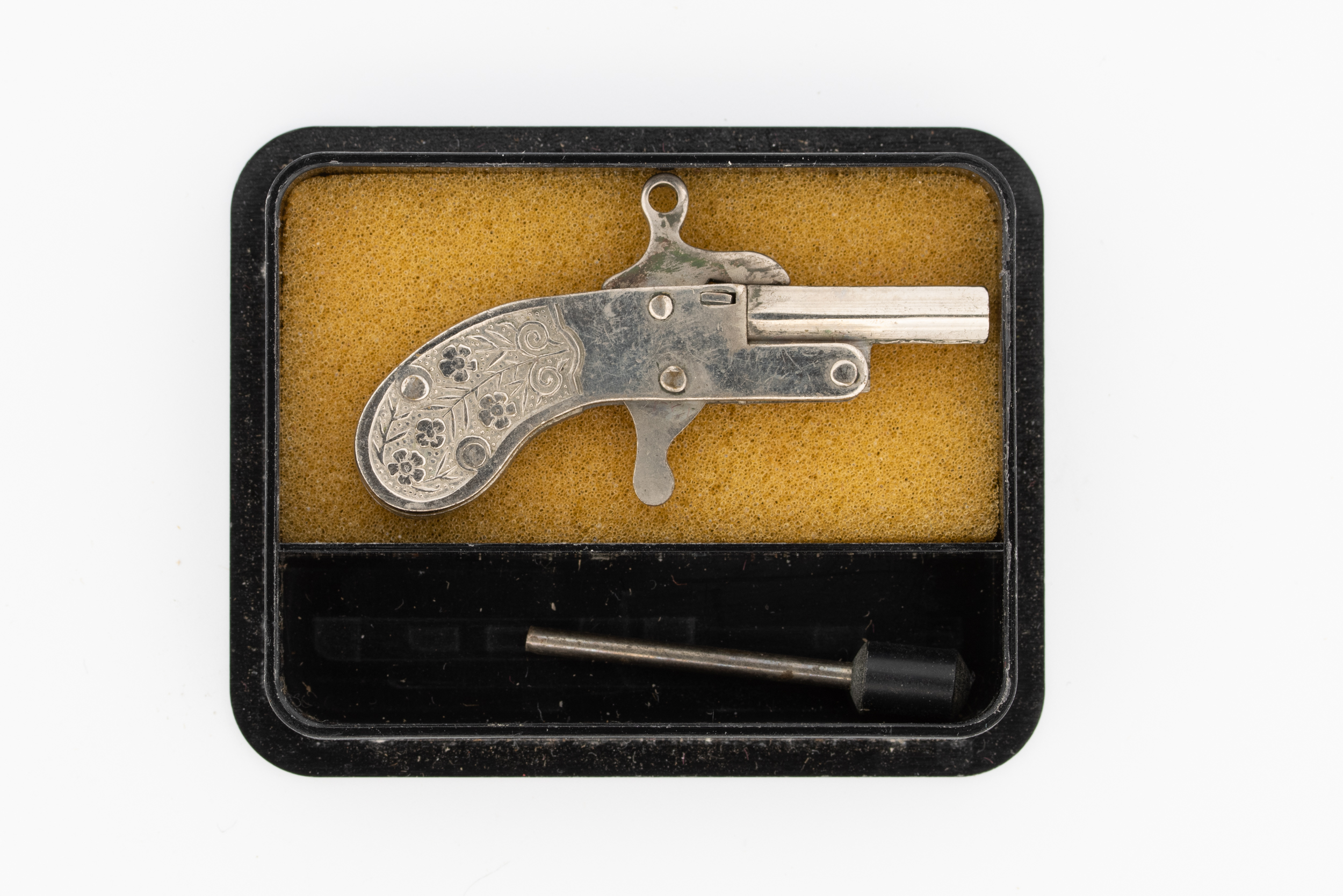 Japanese 2mm pinfire Berloque Pistol in Original Case, 2mm Pinfire Guns ...